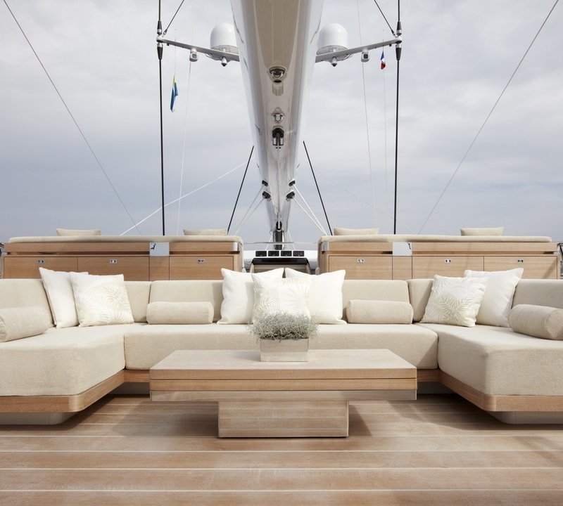 Yacht TWIZZLE, Royal Huisman | CHARTERWORLD Luxury Superyacht Charters